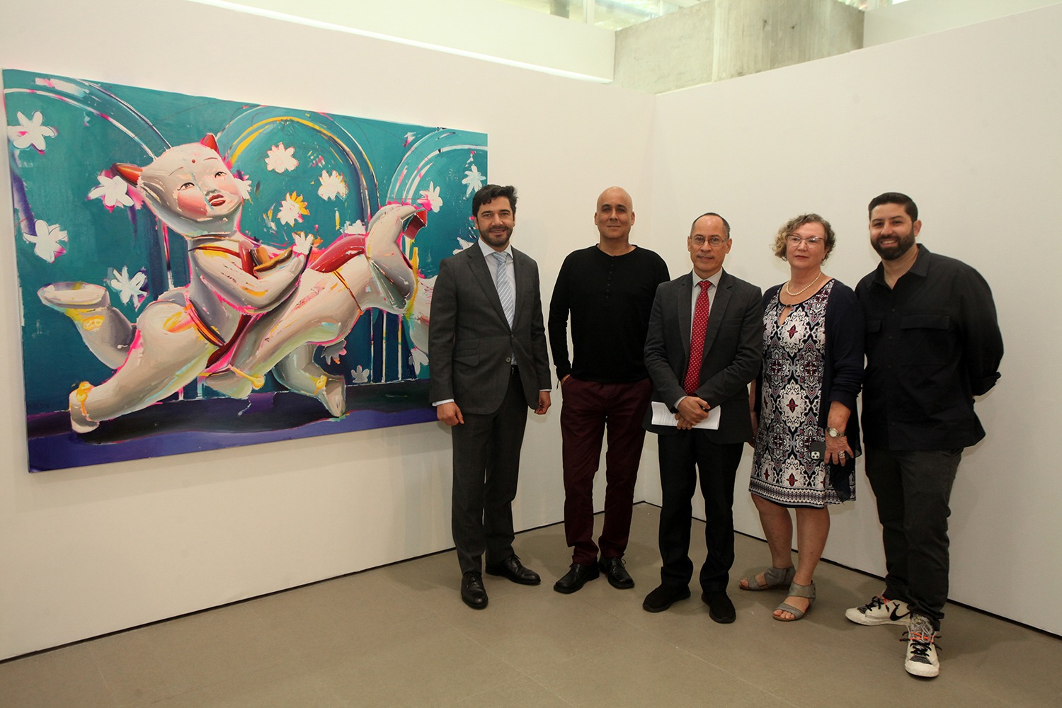 El ecléctico y colorido arte de Ana Barriga brilla en la UCAB ...