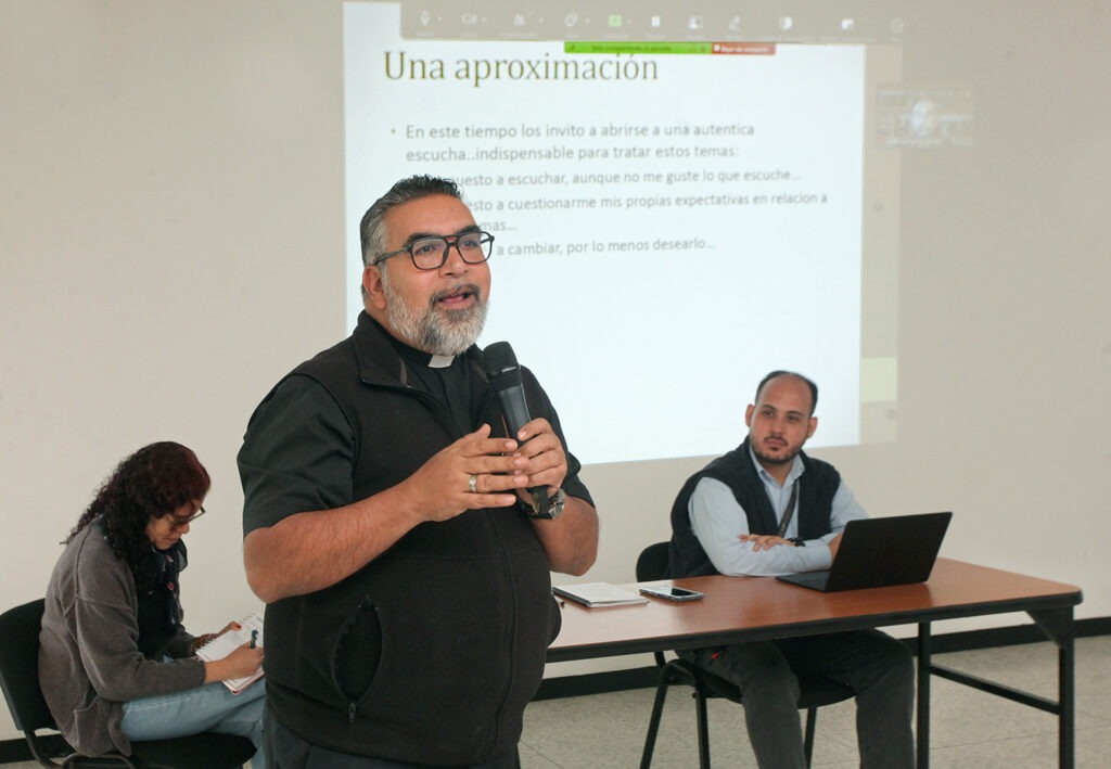Aproximarse a la paz y reconciliación: hablan líderes espirituales