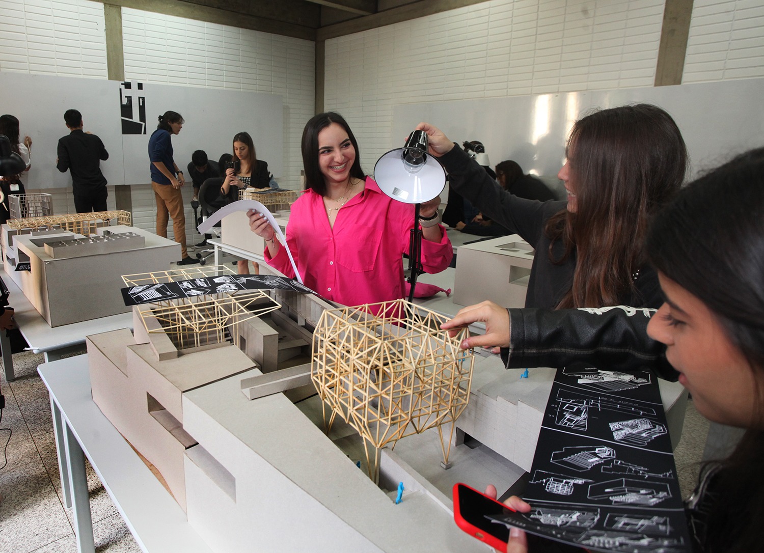 Finalizó con éxito el primer semestre de Arquitectura en la UCAB ...