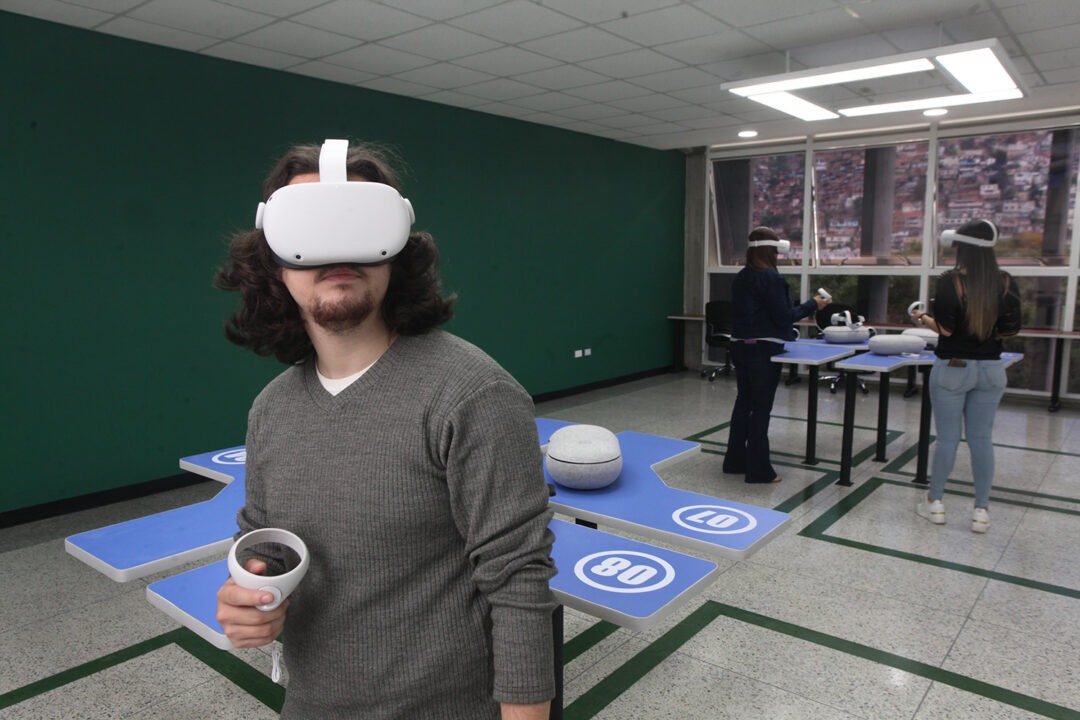 Inaugurada el Aula de Realidad Virtual UCAB: innovación para la ...