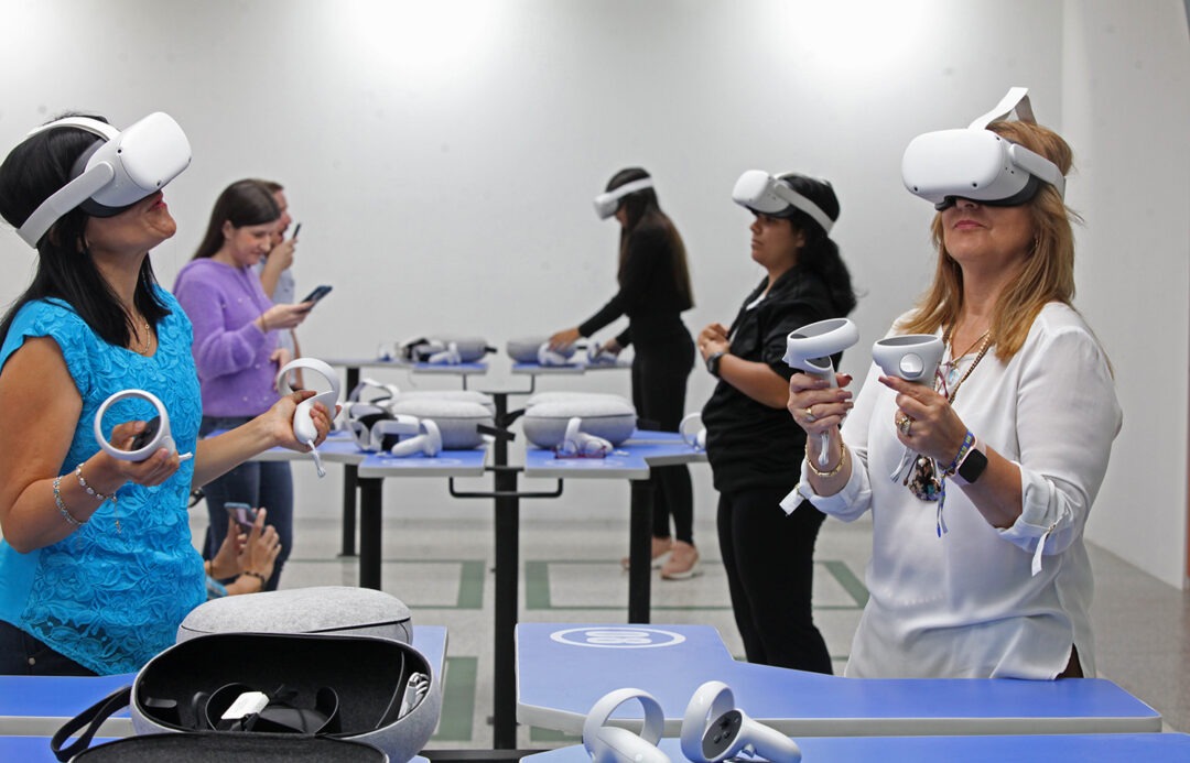 Inaugurada el Aula de Realidad Virtual UCAB: innovación para la ...