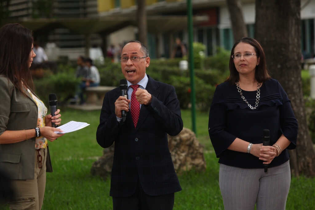 Becatón UCAB 2023 rompió récord y recaudó 305 mil dólares para el fondo ...