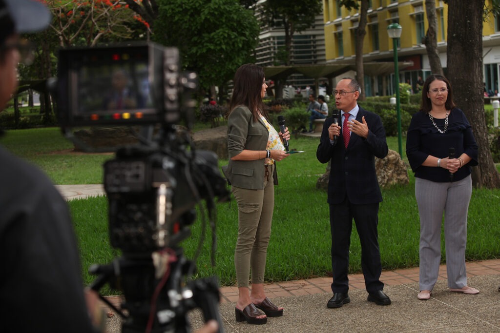 Becatón UCAB 2023 rompió récord y recaudó 305 mil dólares para el fondo ...