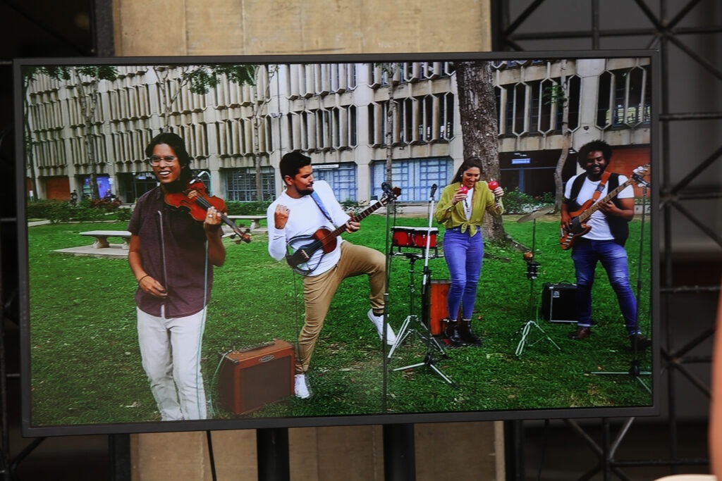 BECATÓN UCAB 2023 rompió récord y recaudó 305 mil dólares para el Fondo ...