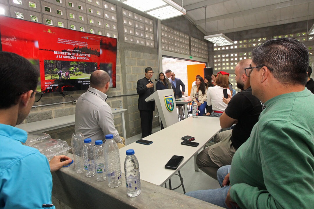 Más de 100 kilos de plástico al mes transformará y reutilizará la UCAB ...